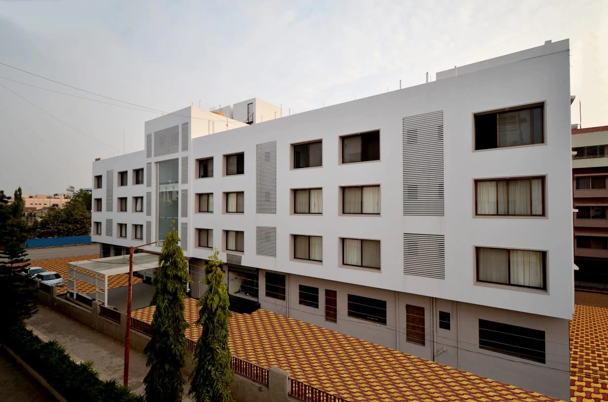 Comfortable Stay at Hotel Dwarka Park Shirdi Shirdi - HECT India | Top ...