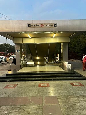 Lal Quila Delhi Metro Station – Location, Facilities & Guide - Your ...