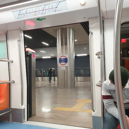 Munirka Delhi Metro Station | Guide, Location & Facilities - Your ...